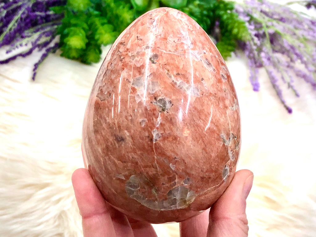 Peach Moonstone: A Stone of Inspiration – Moon Lotus Rising